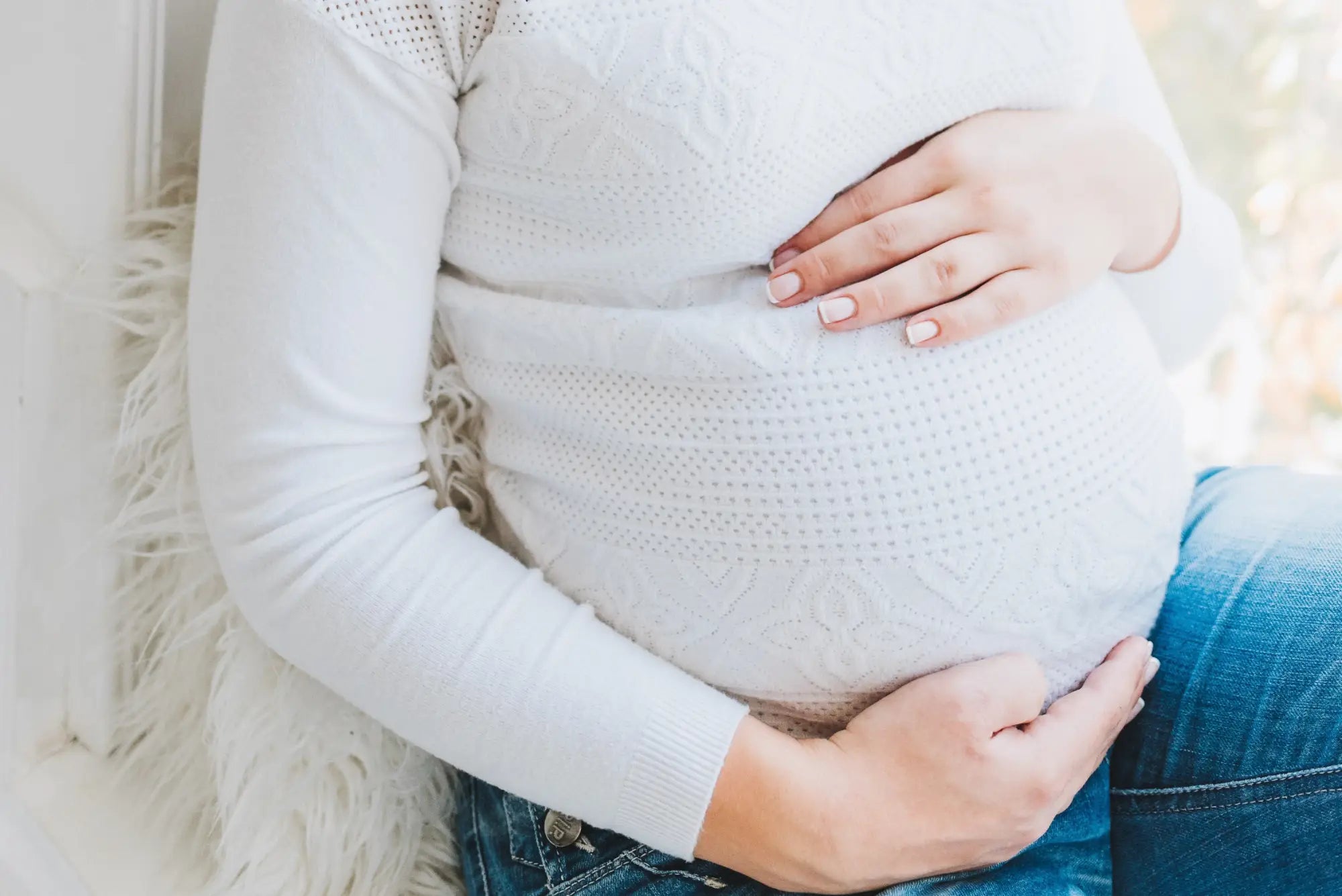 The Ultimate Guide to Styling Your Baby Bump: Fashion – EMME
